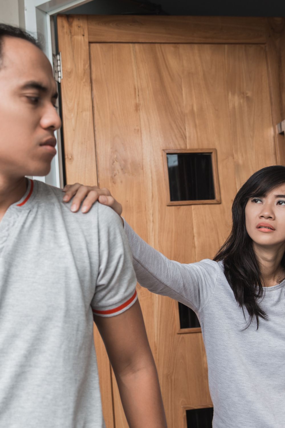 10 Signs A Married Woman Has A Crush On You Kizzes And Hugz